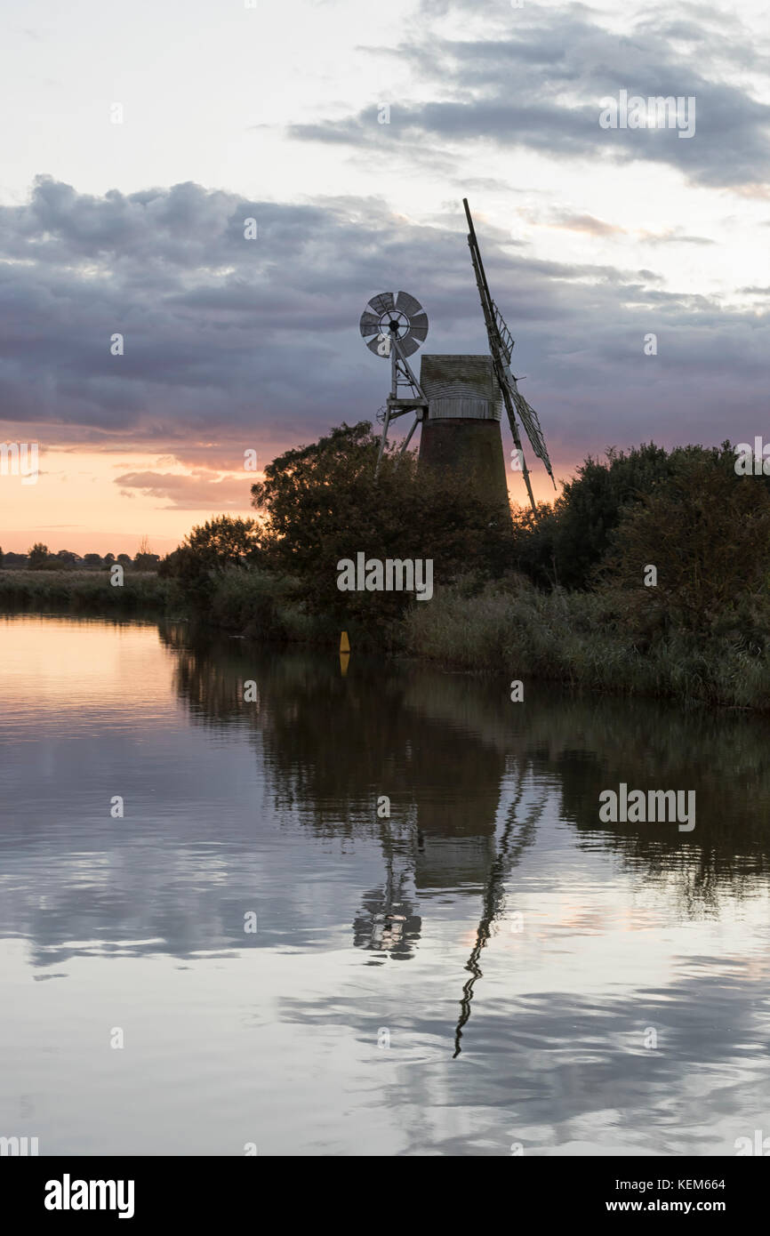 How Hill Windmill at Sunset on the Norfolk Broads Stock Photo - Alamy