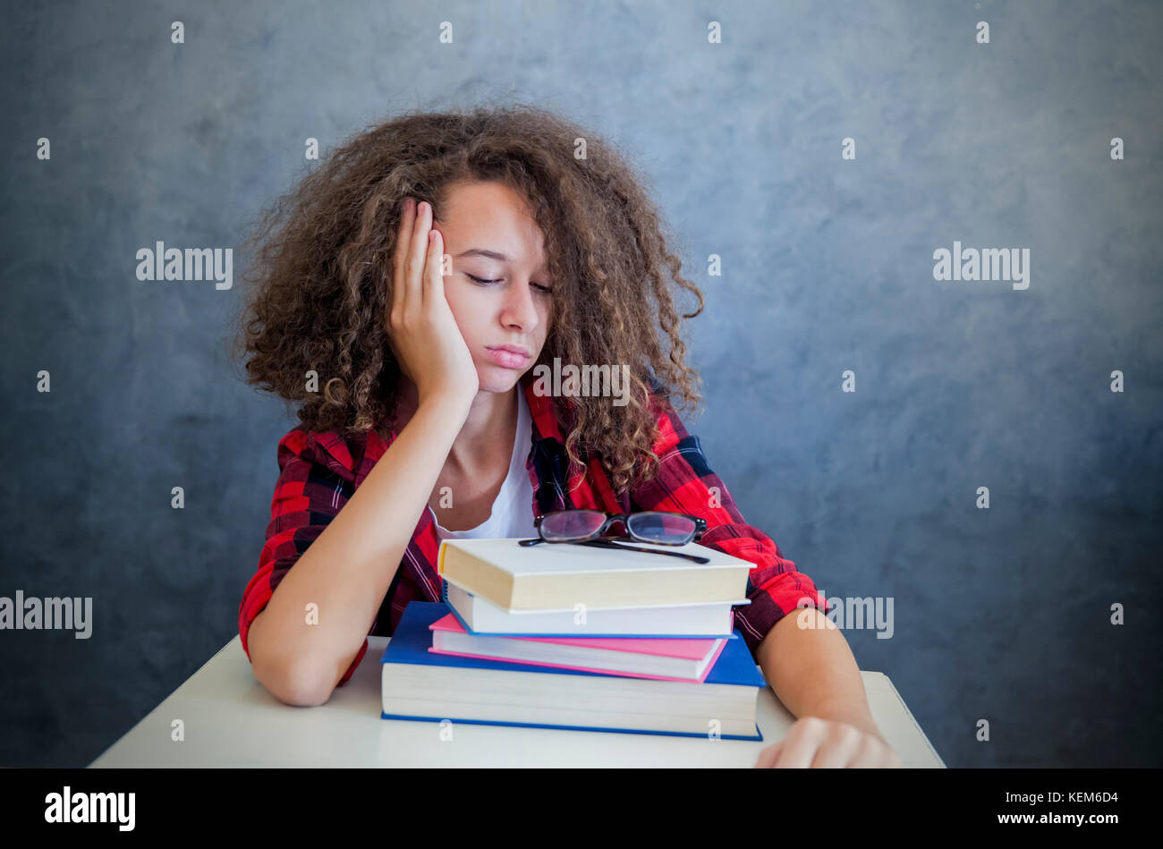 Sleepy teenager portrait hi-res stock photography and images - Alamy