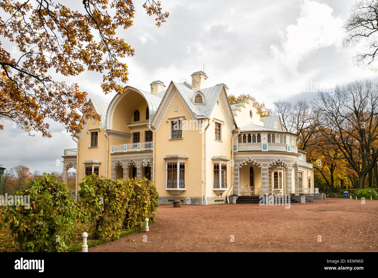 Alexandria park cottage palace hi-res stock photography and images - Alamy