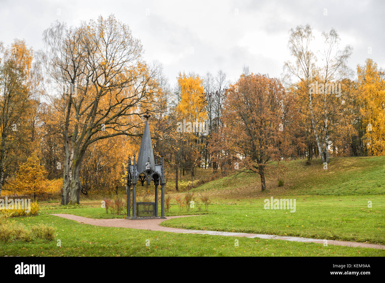 SAINT-PETERSBURG, RUSSIA - OCTOBER 20, 2017: Gothic well in Alexandria ...