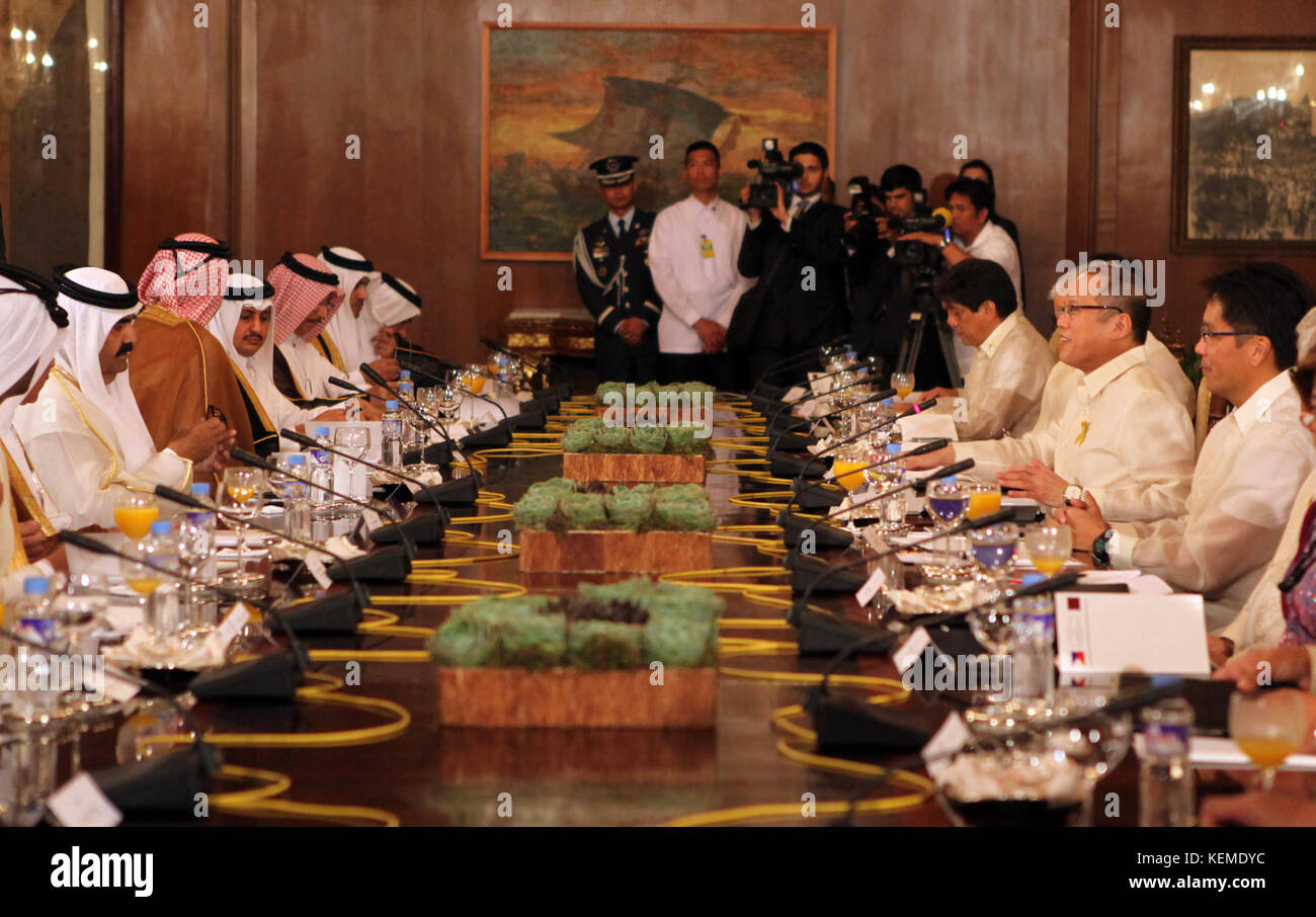 Qatar Philippines bilateral meeting Stock Photo - Alamy