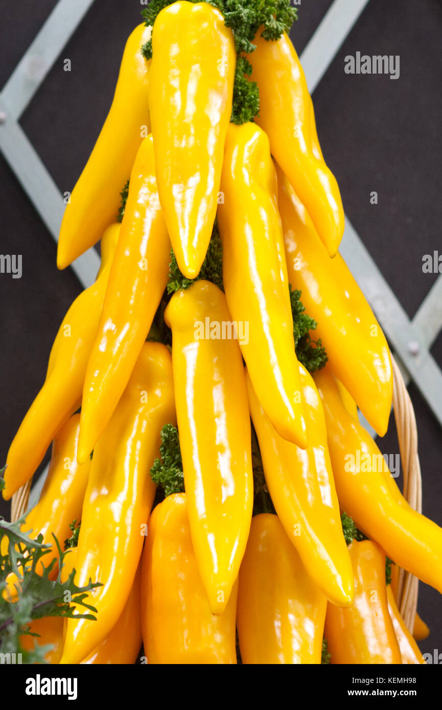 sweet pepper display "Ringo Stock Photo - Alamy