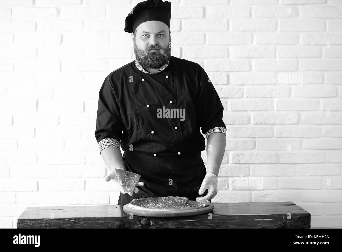 Chef cooking pizza Black and White Stock Photos & Images - Alamy