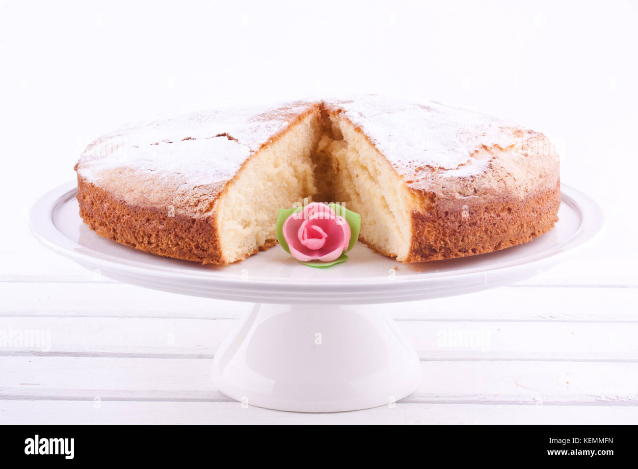 pound round cake Stock Photo - Alamy