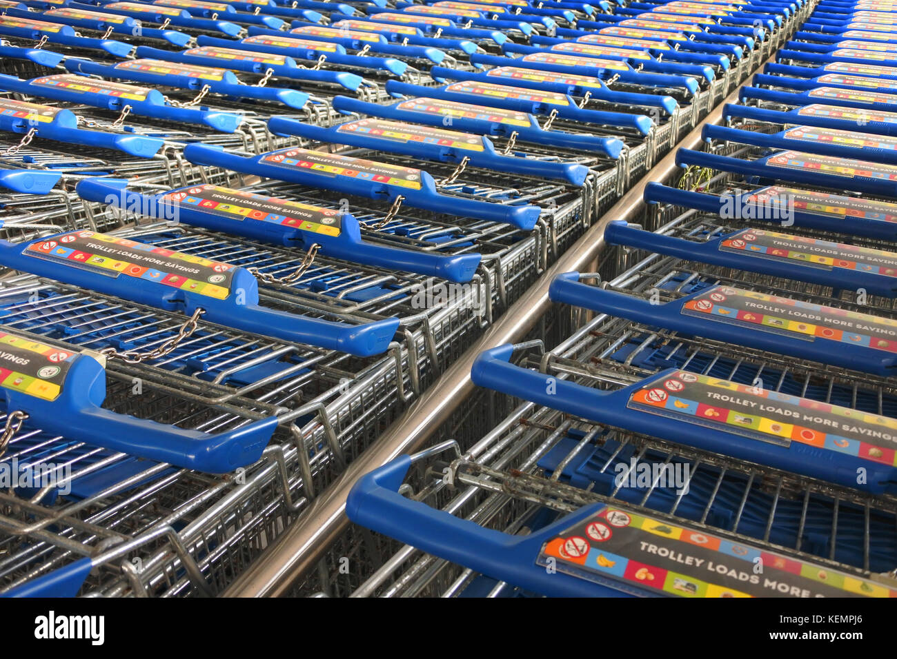 Shopping trolley storage hi-res stock photography and images - Alamy