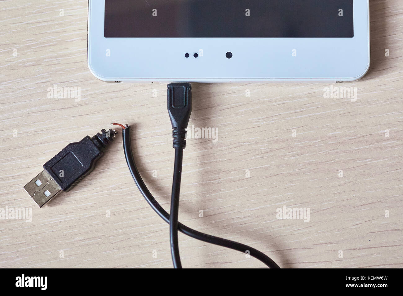 Broken Computer Cable Stock Photos & Broken Computer Cable Stock Images ...