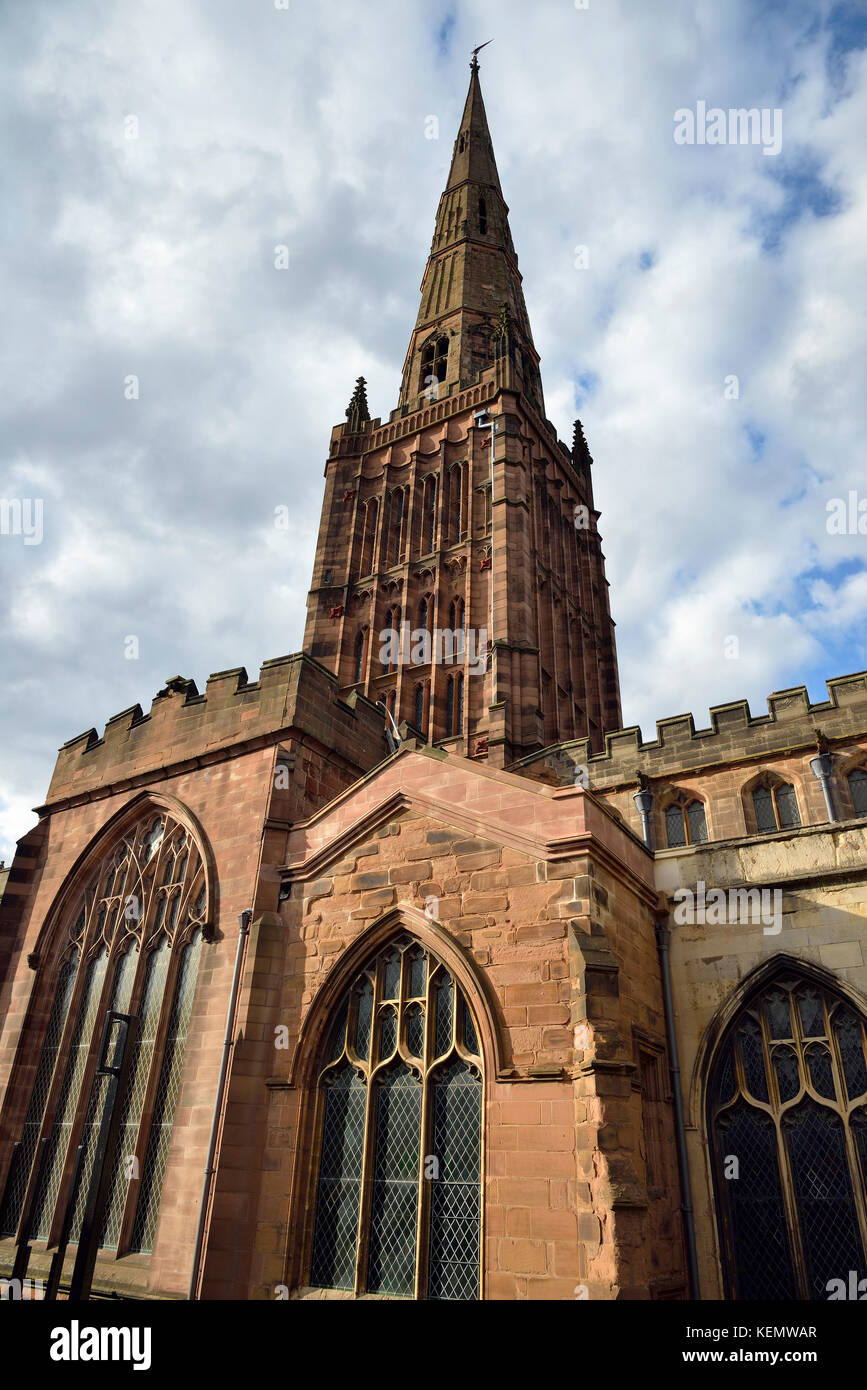 Holy trinity church coventry hi-res stock photography and images - Alamy