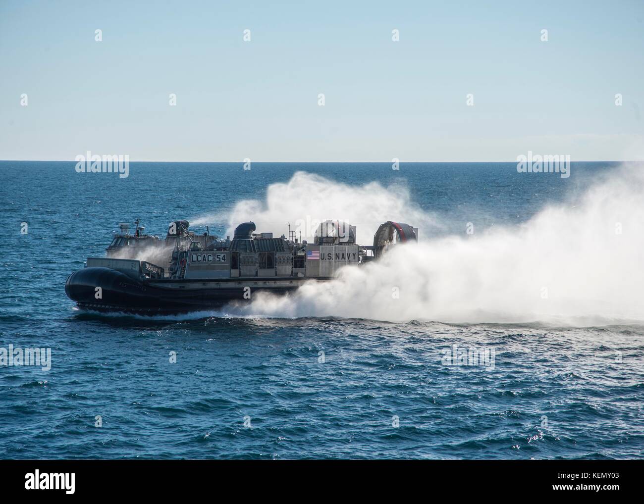 Landing Craft Air Cushion (LCAC) at Sea Stock Photo - Alamy