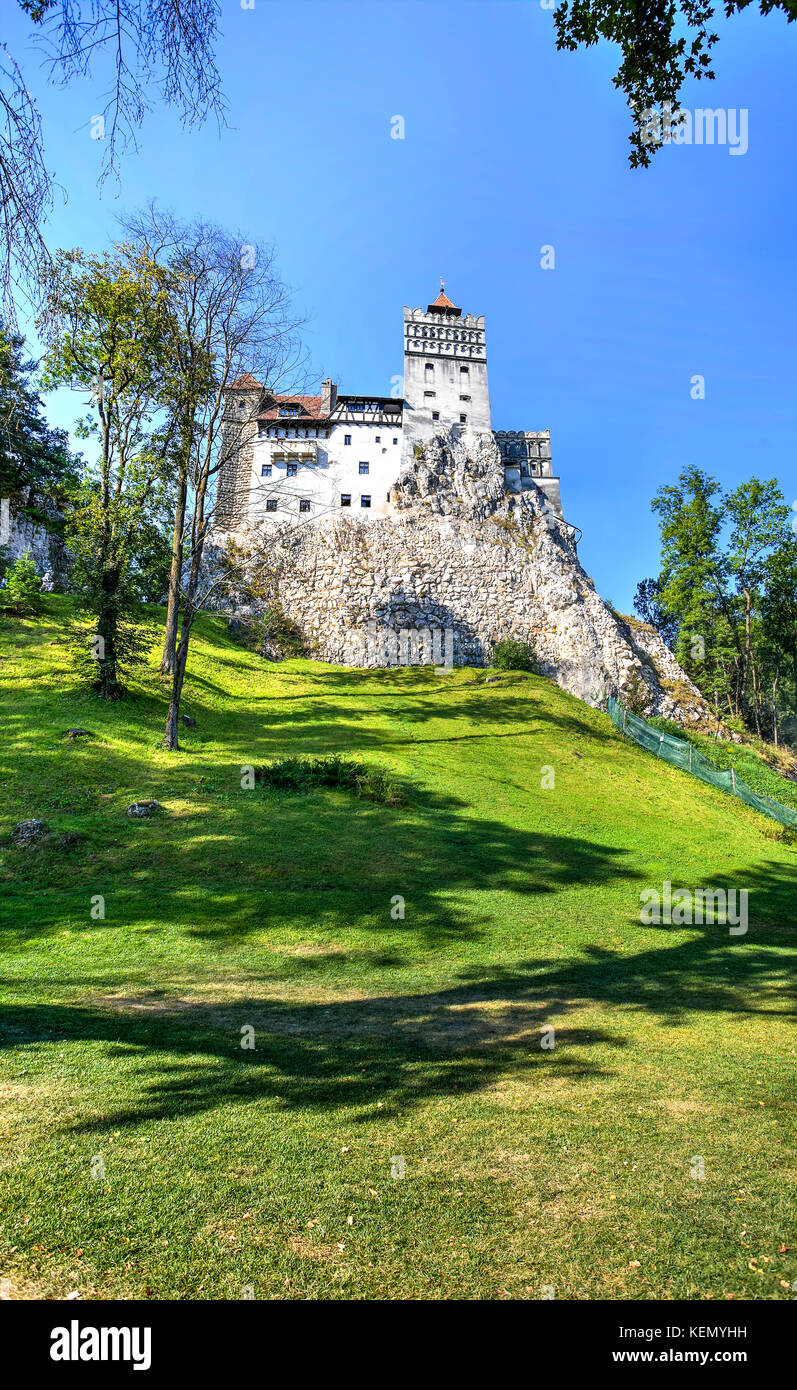 Know castle hi-res stock photography and images - Alamy