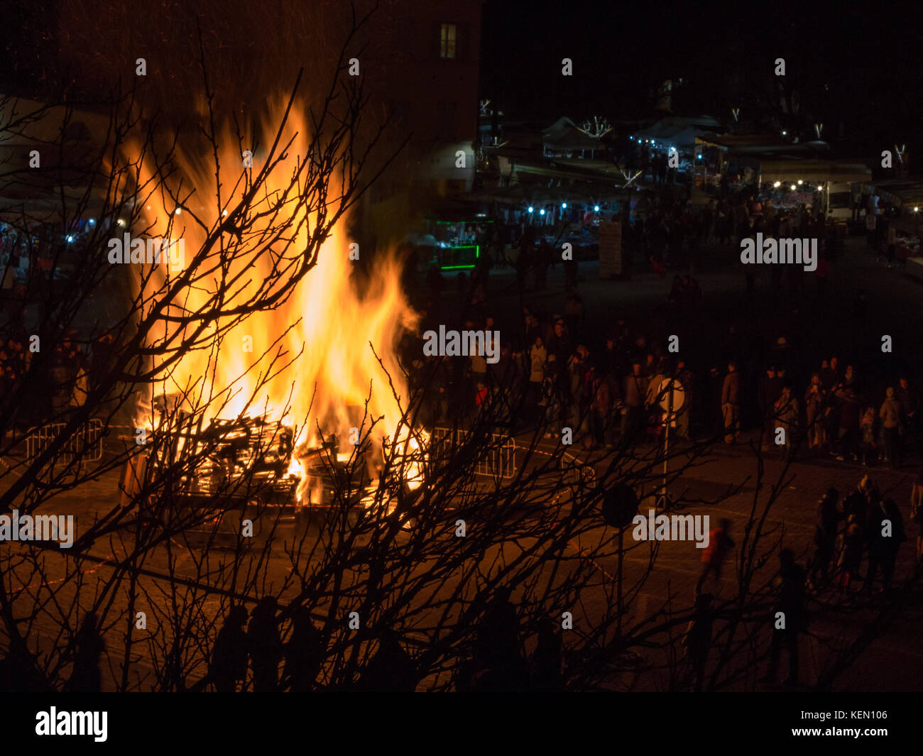 Big Wood Campfire with High Flames at Night Stock Photo - Alamy
