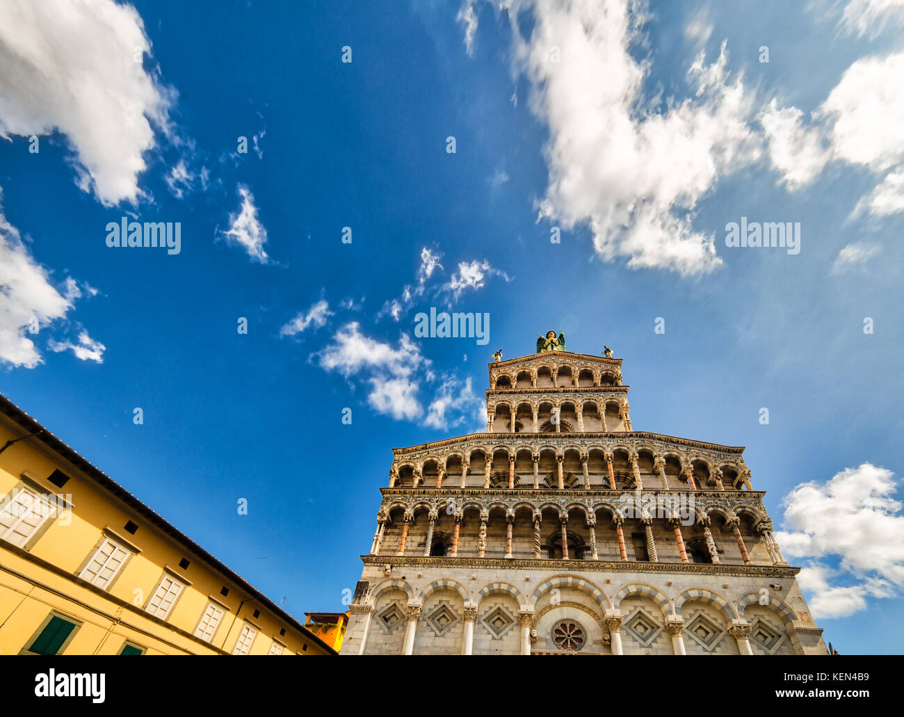 Cathedral in historical center of Lucca, Italy Stock Photo - Alamy