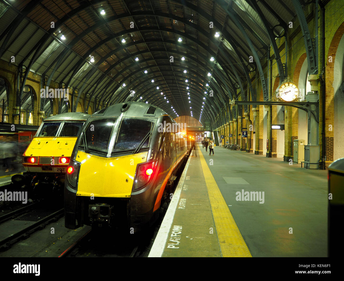 Kings Cross Railway Station, London, UK Stock Photo - Alamy