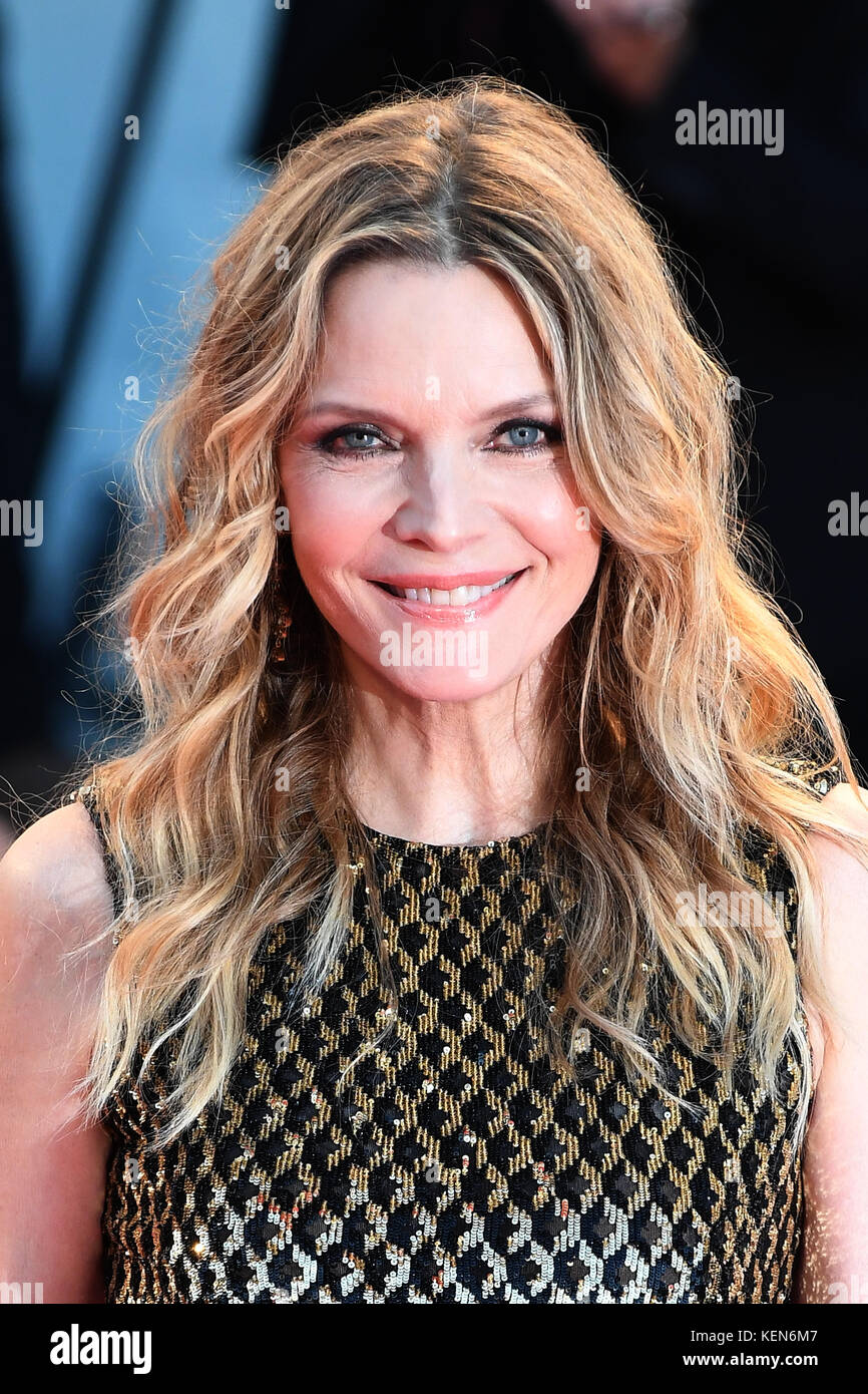 American actress Michelle Pfeiffer attends the premiere for Mother ...