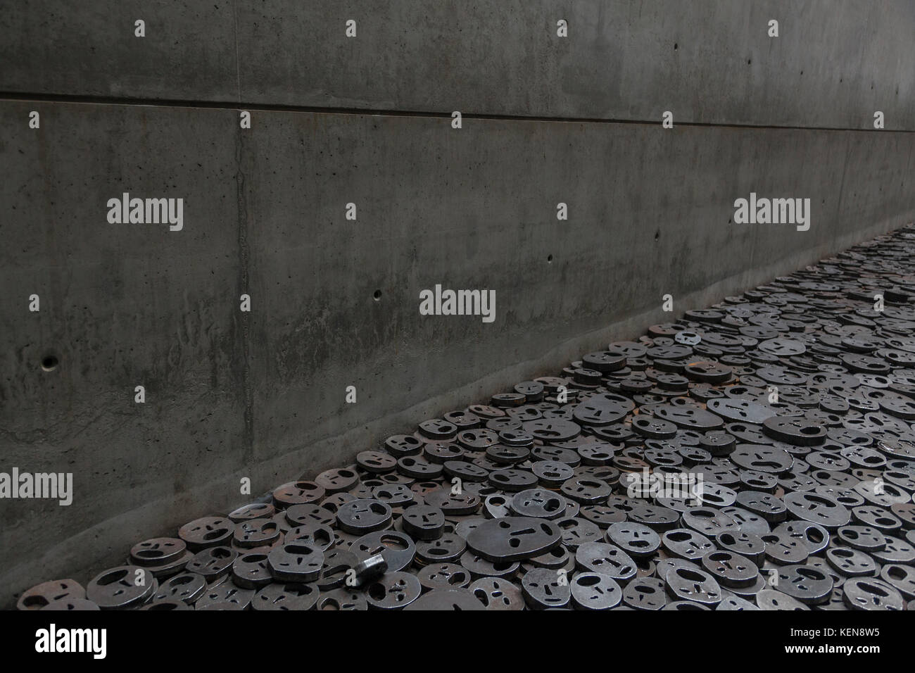 Memory void at berlin jewish museum hi-res stock photography and images ...