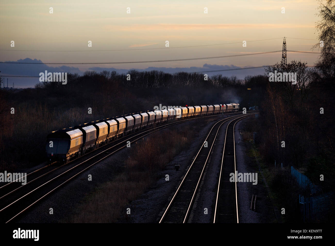 Drax power station train hi-res stock photography and images - Alamy