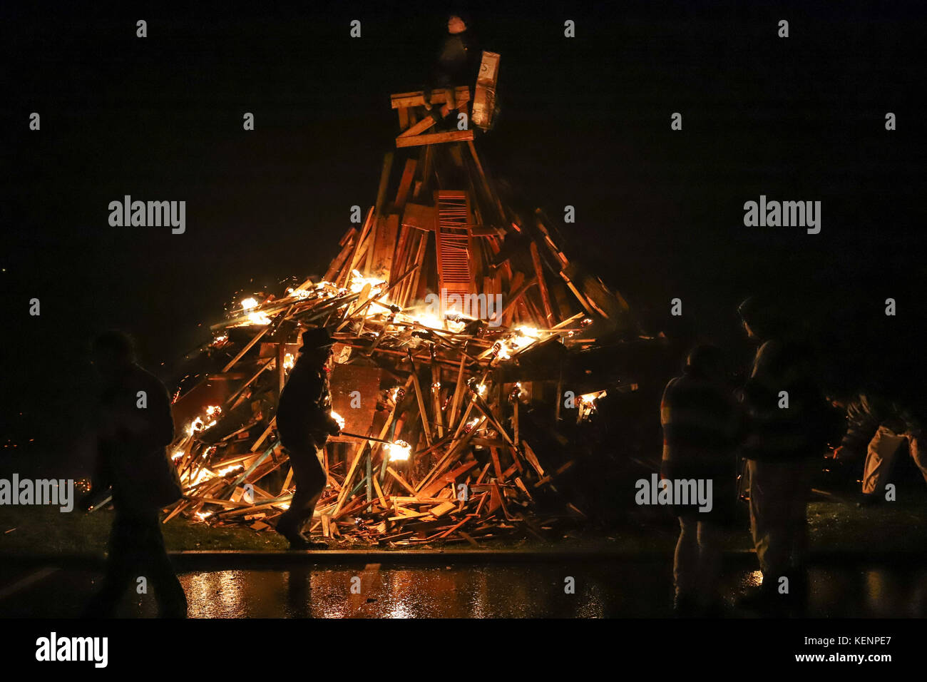 Bonfire night torch hi-res stock photography and images - Alamy