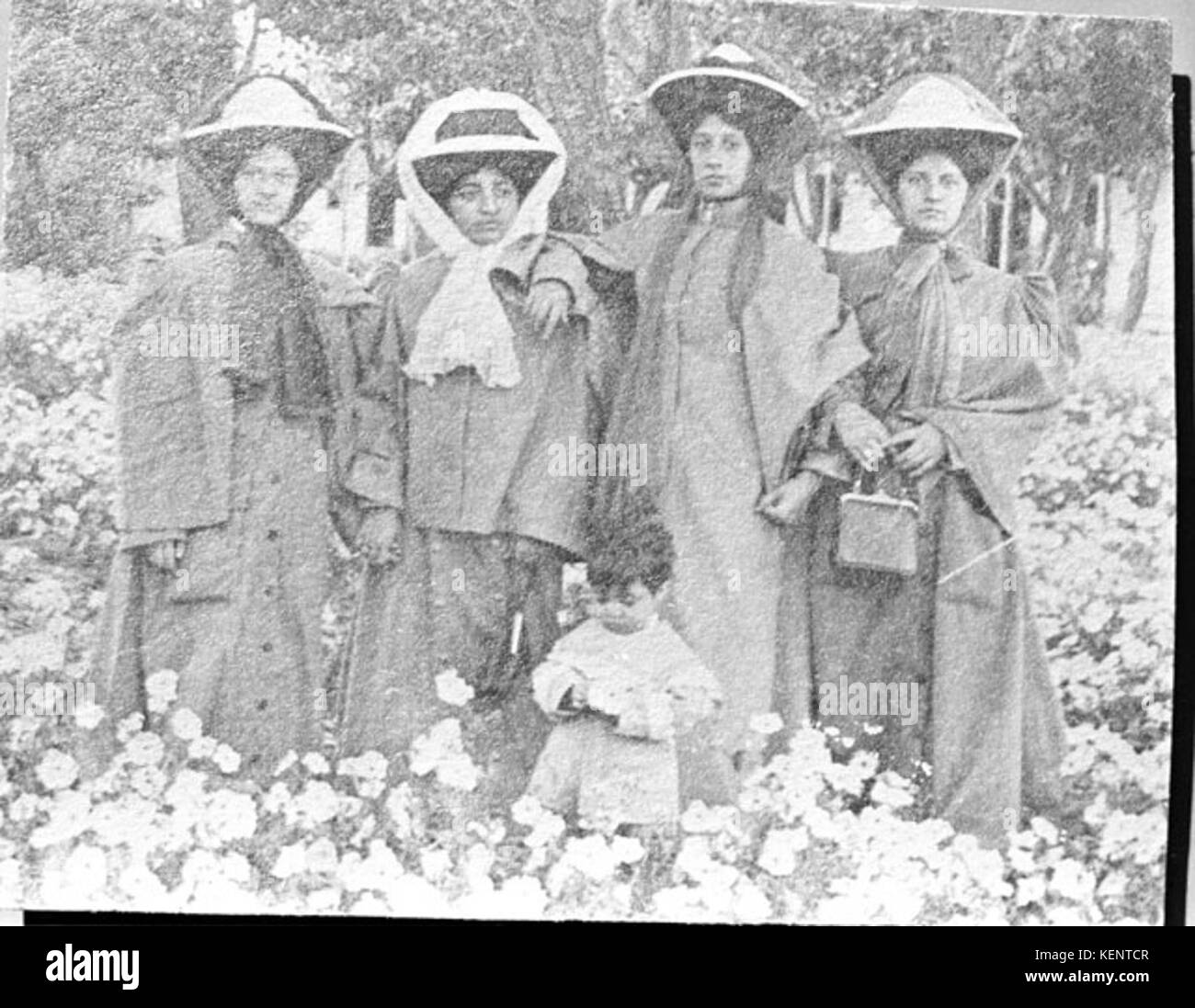 1920s womens roles Black and White Stock Photos & Images - Alamy