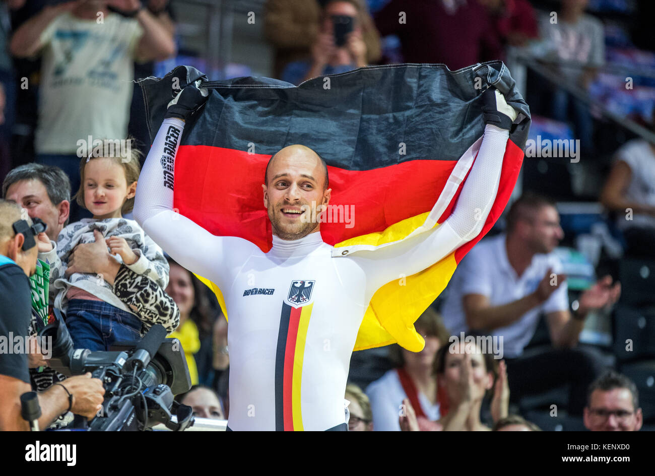 Berlin, Germany. 22nd Oct, 2017. Maximilian Levy winning the Keirin ...