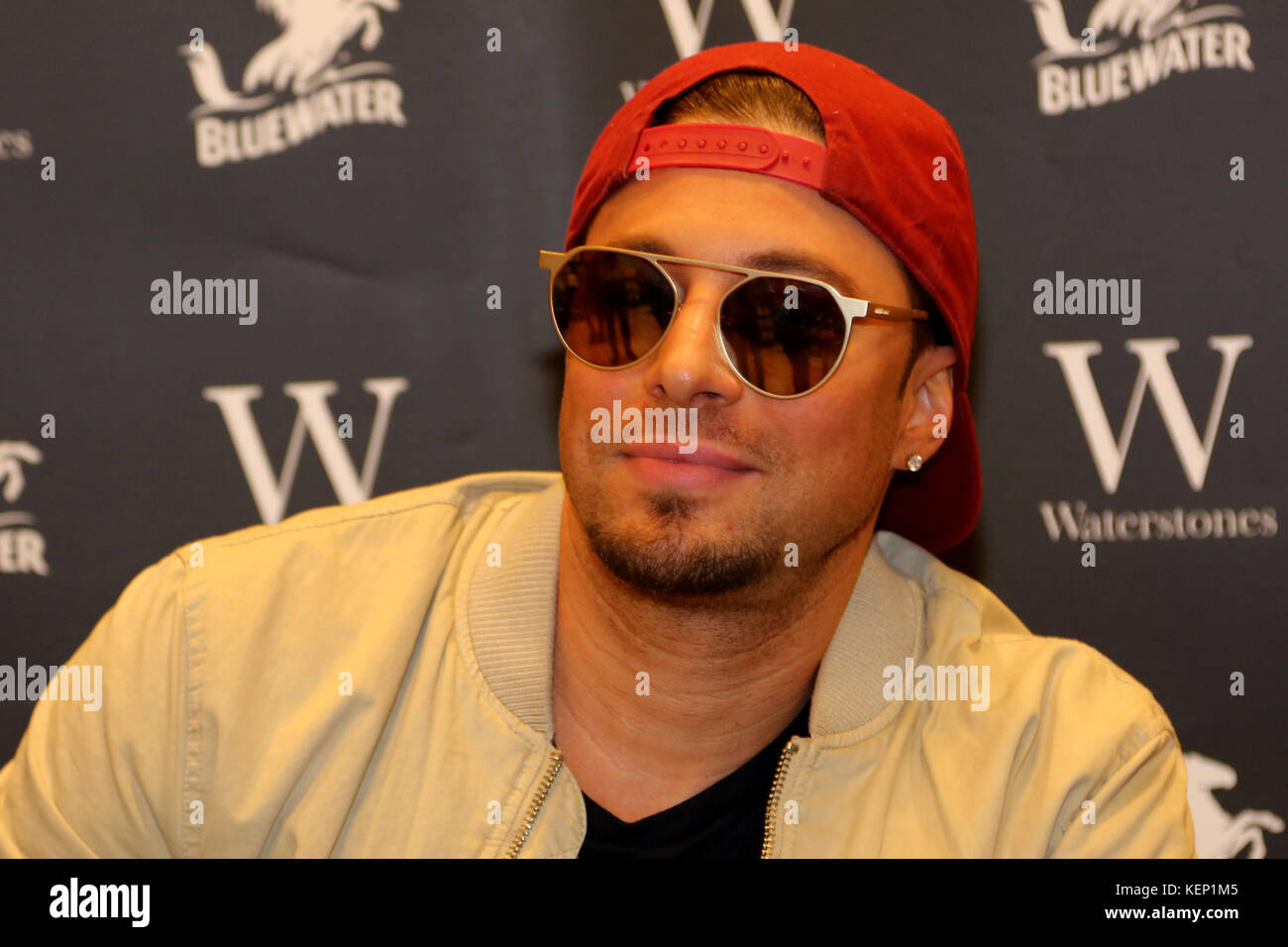 BLUE POP BAND Stock Photo - Alamy