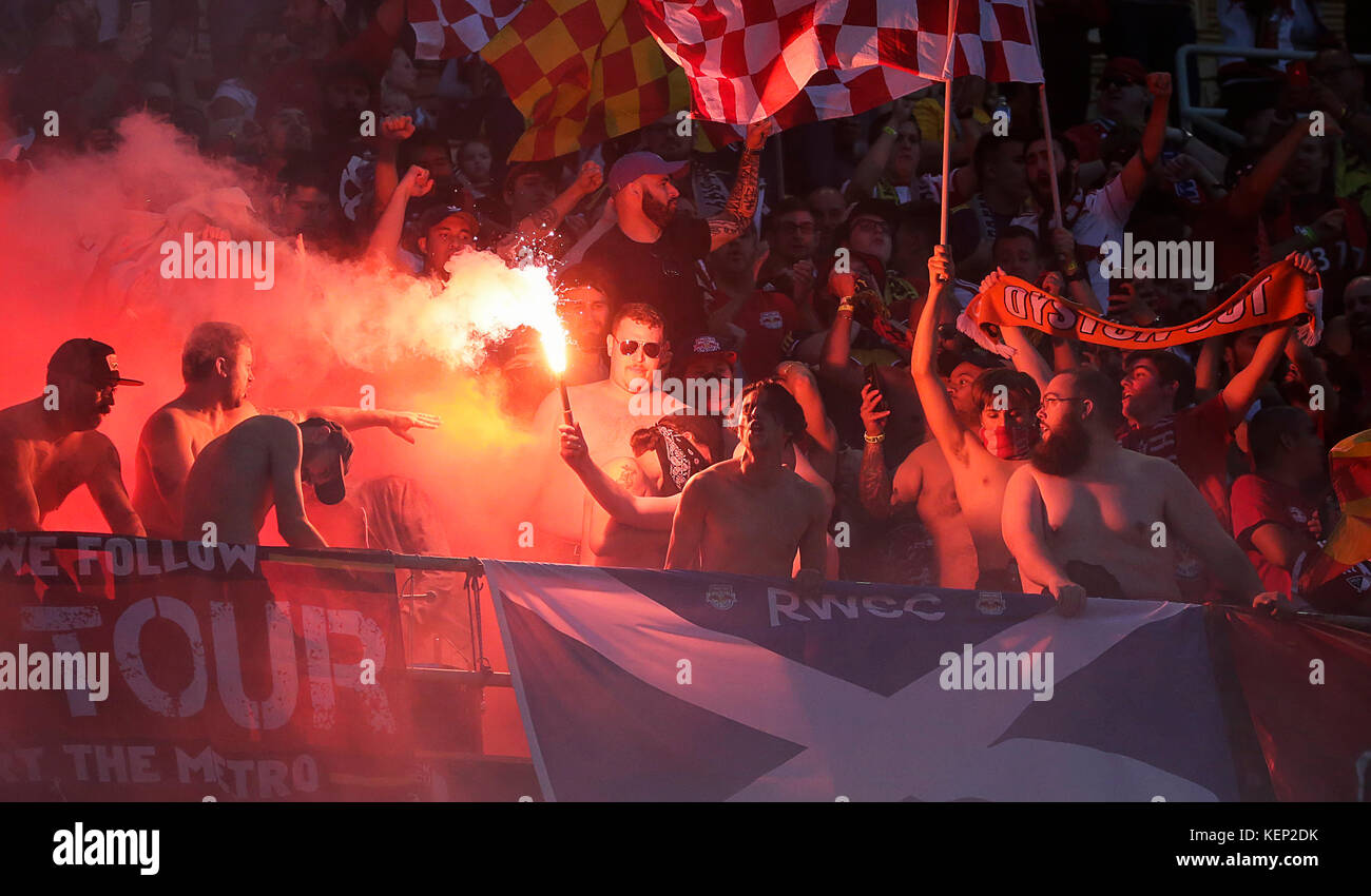 Stadium light flare hi-res stock photography and images - Alamy