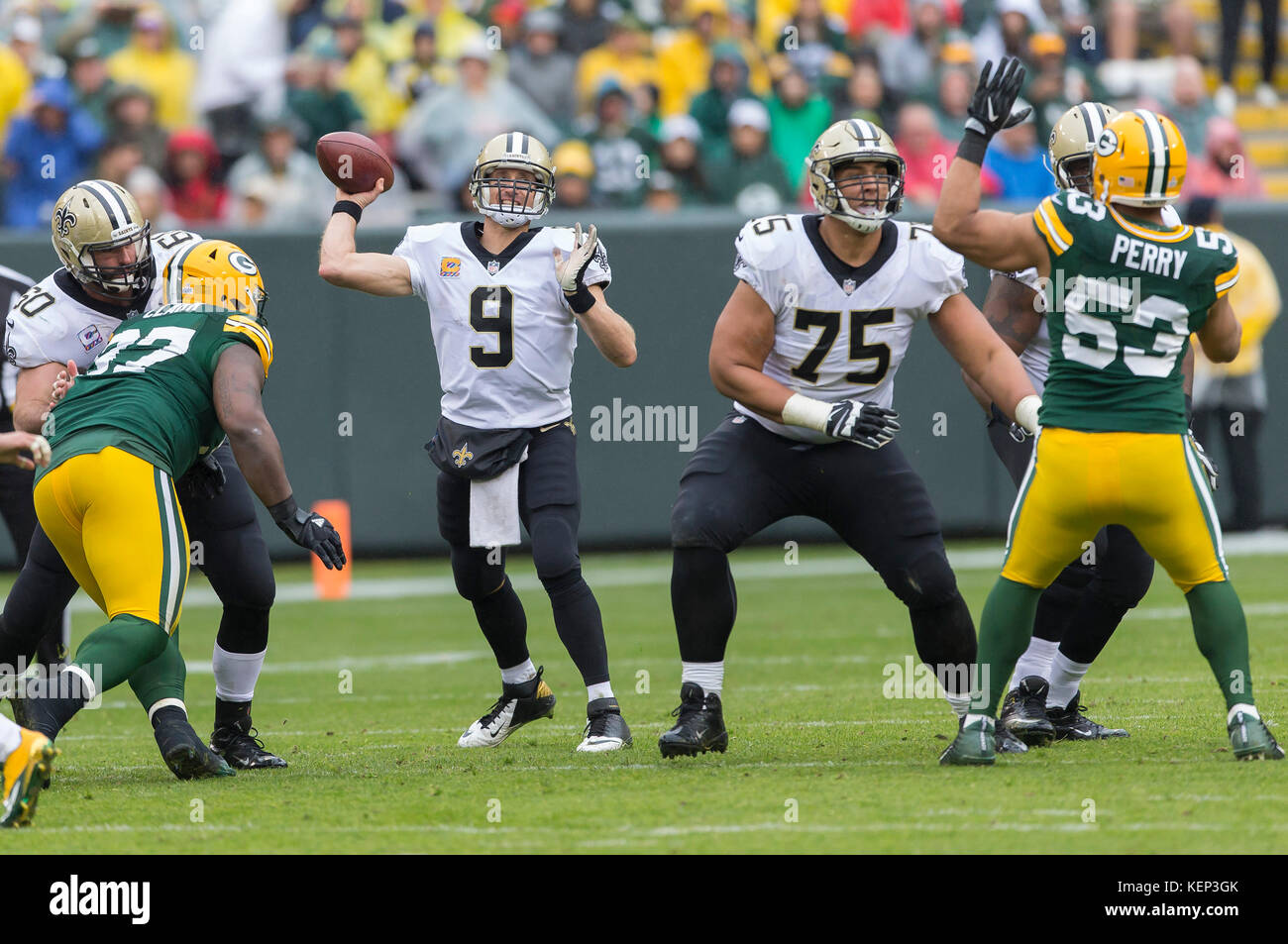 Green Bay, WI, USA. 22nd Oct, 2017. New Orleans Saints quarterback Drew ...