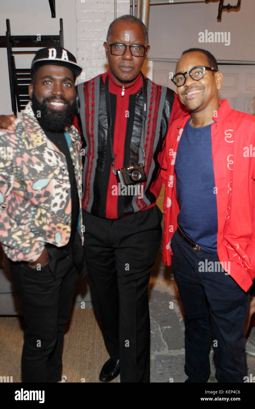 Brooklyn, NY, USA. 21st Oct, 2017. (L-R) Visual Artist Derrick Adams ...