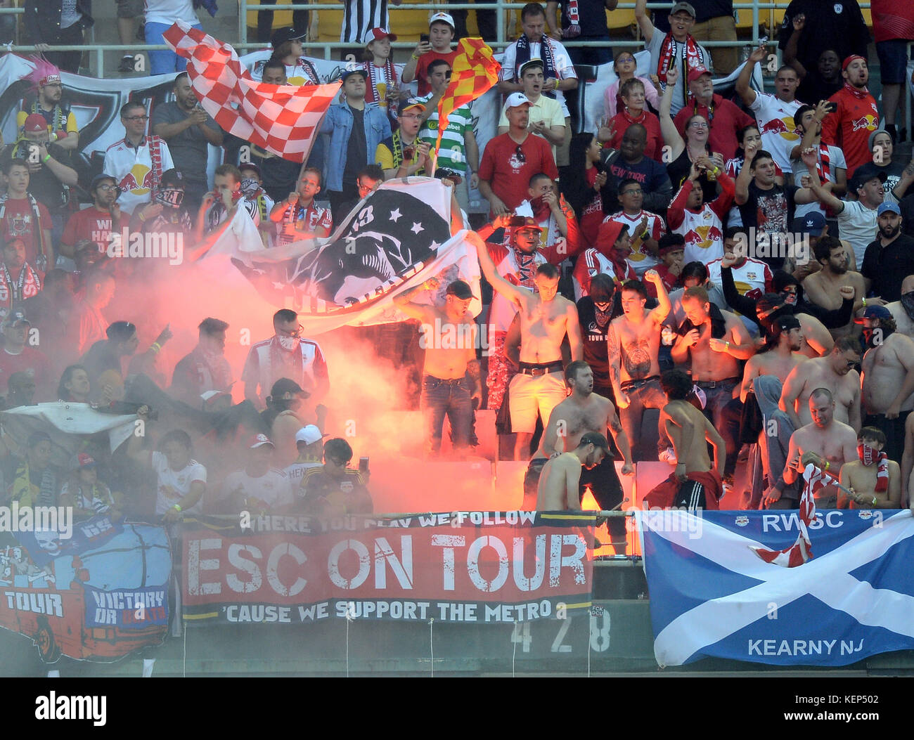 Dcu red bulls 24 jpg hi-res stock photography and images - Alamy