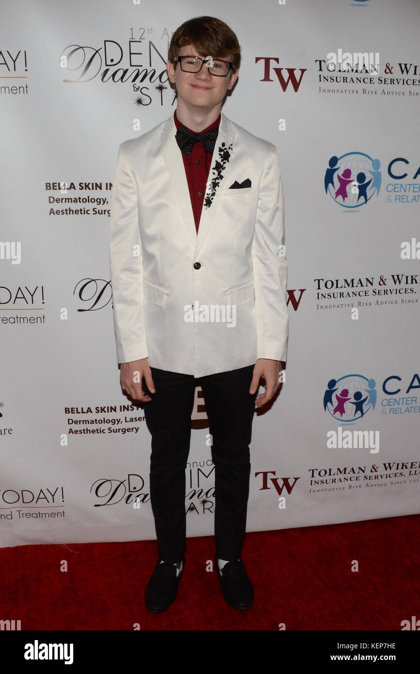 Los Angeles, California, USA. 22nd Oct, 2017. AIDAN MINER arrives for ...
