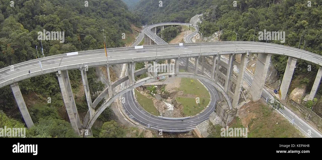 Jembatan kelok 9 payakumbuh Stock Photo - Alamy Jembatan kelok 9 payakumbuh Stock Photo - Alamy