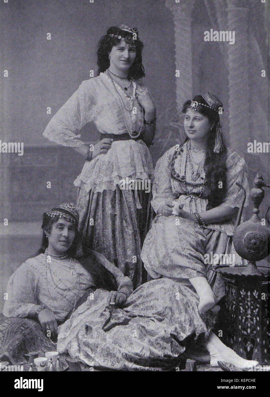 Three Algerian Women Stock Photo - Alamy