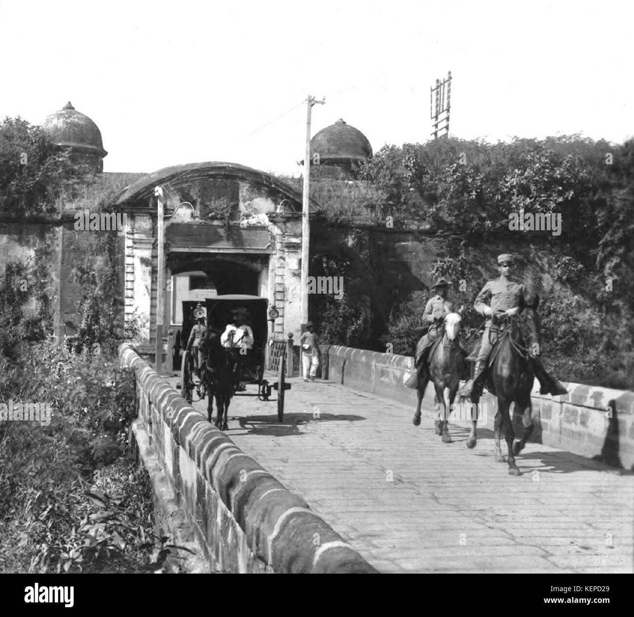 Puerta Real Gate, Intramuros, Manila, Philippines, Late 19th or early ...