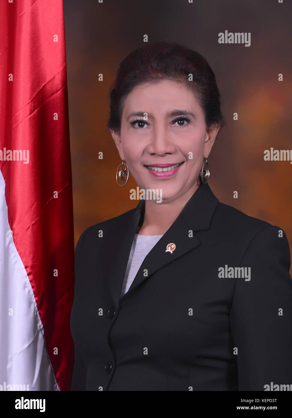 Indonesia susi pudjiastuti fishing hi-res stock photography and images ...