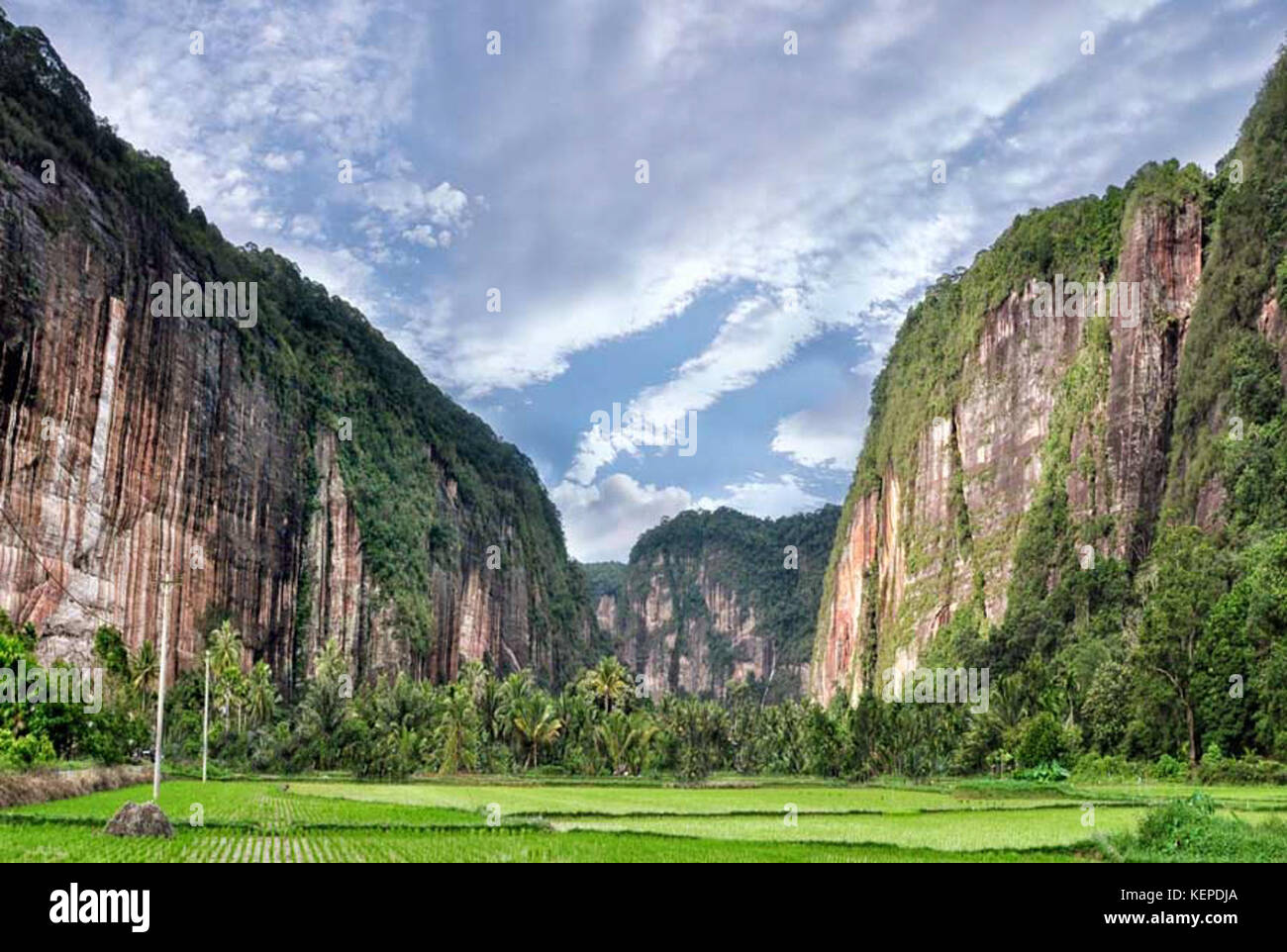 Lembah hi-res stock photography and images - Alamy