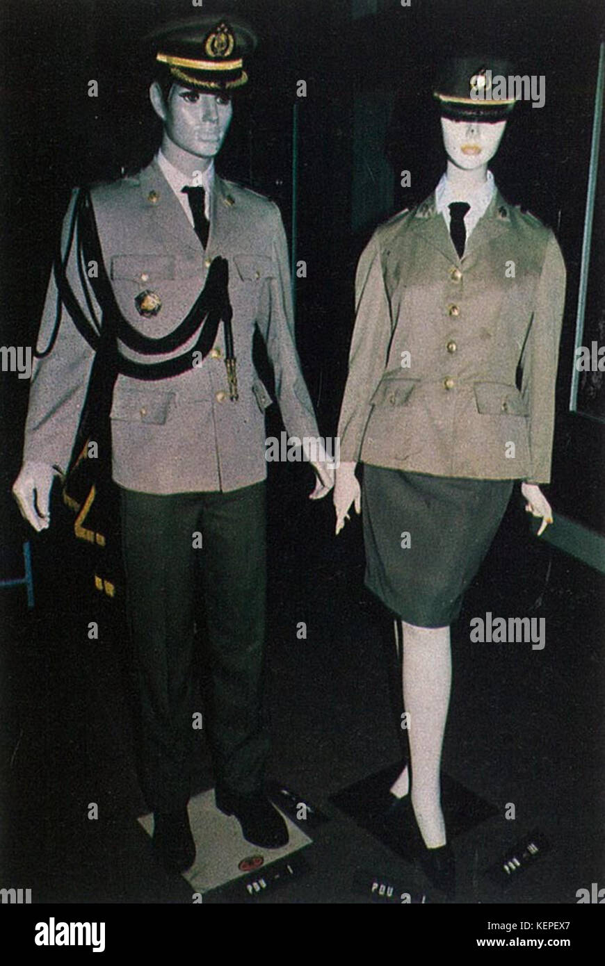 Police parade uniform, Sekilas Lintas Kepolisian Republik Indonesia ...