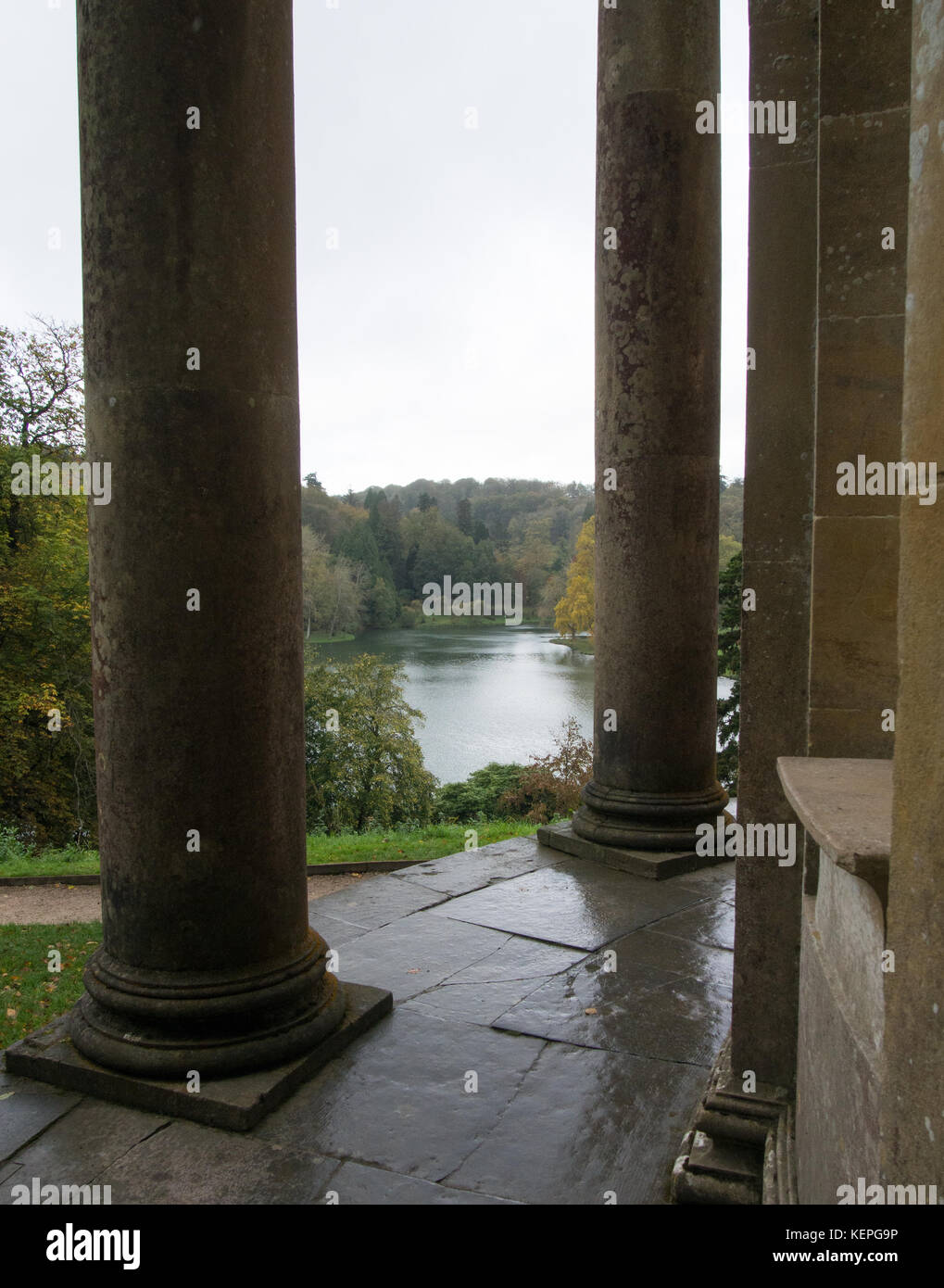 The temple of apollo and stourhead hi-res stock photography and images ...