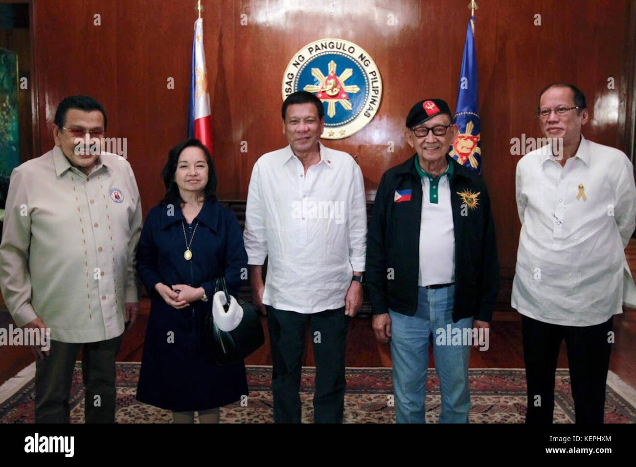 Philippine president rodrigo duterte hi-res stock photography and ...