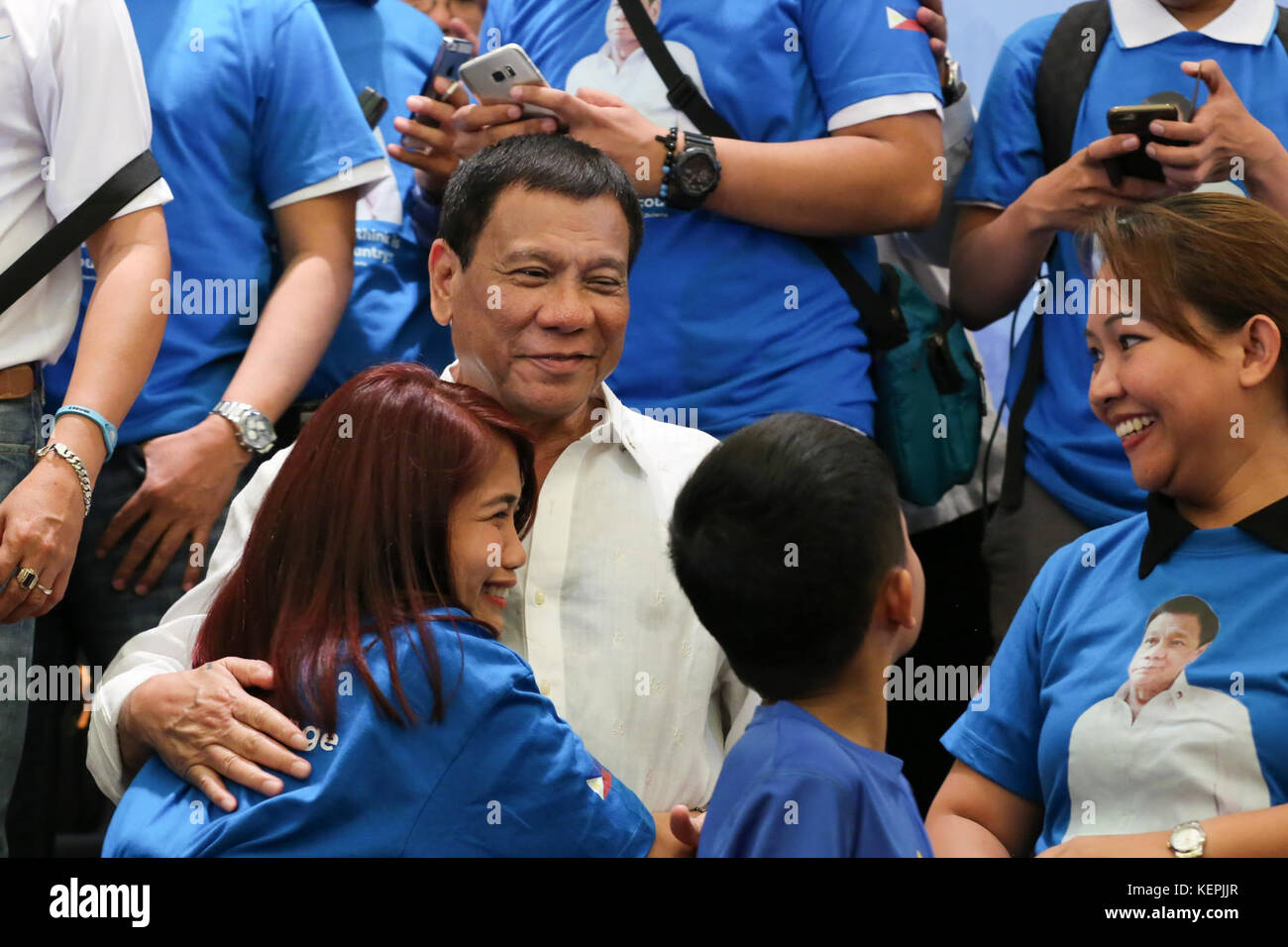 Overseas filipino workers hi-res stock photography and images - Alamy