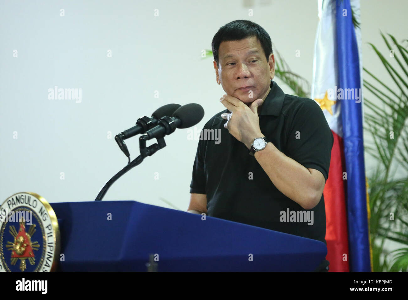 Rodrigo Duterte warns the United States of America to stop interfering ...