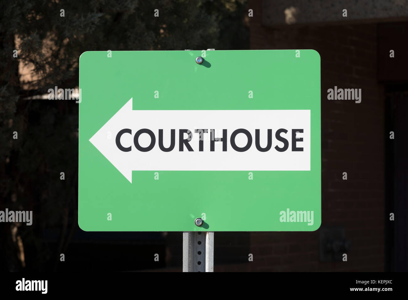 Courthouse sign hi-res stock photography and images - Alamy