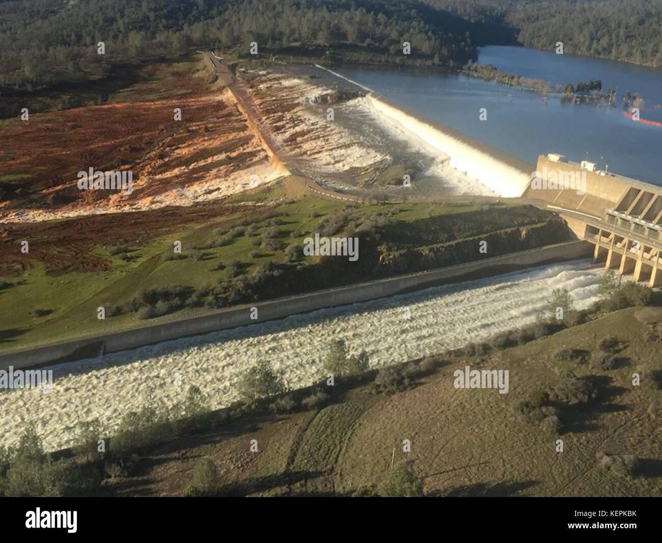 Dam spillover hi-res stock photography and images - Alamy