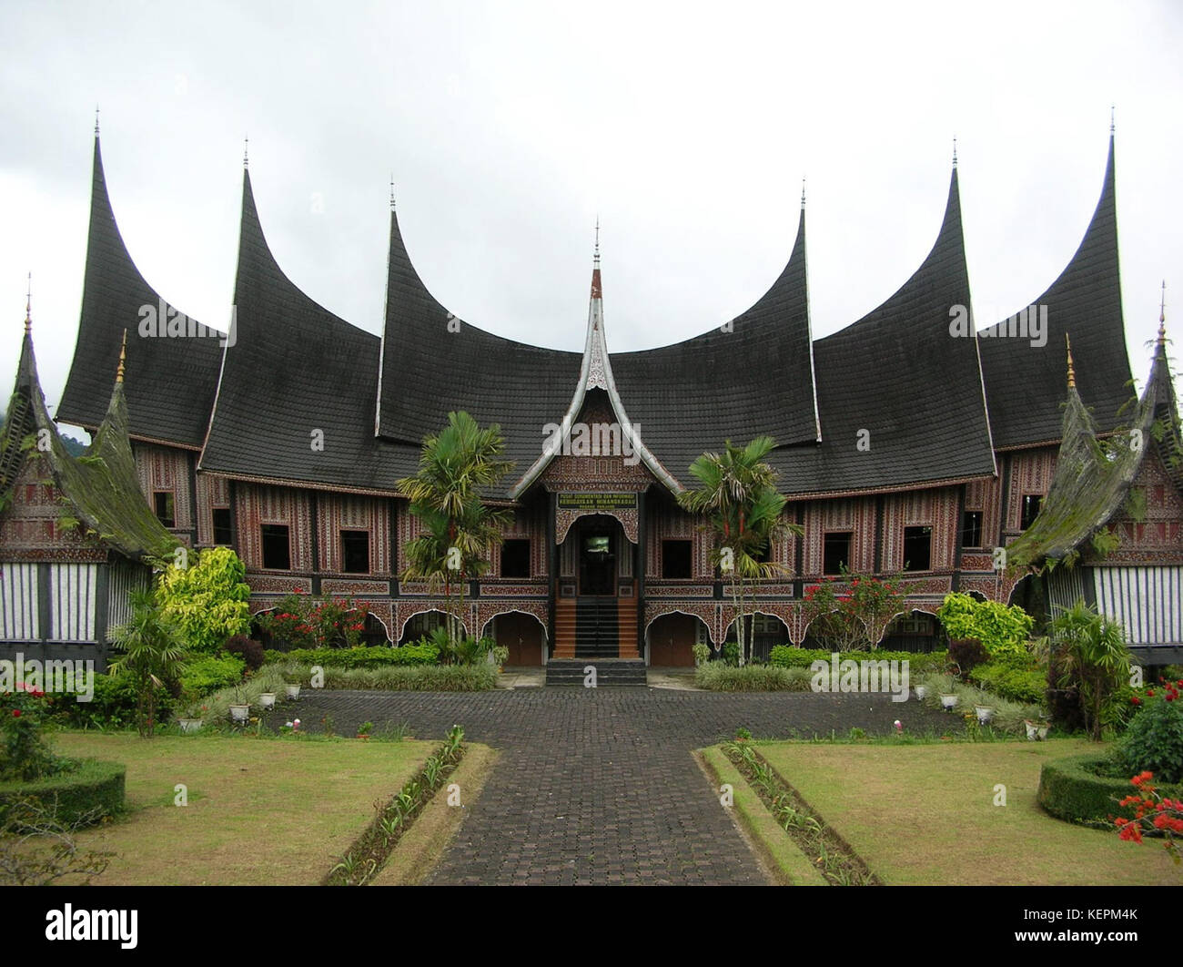 Minangkabau roof hi-res stock photography and images - Alamy