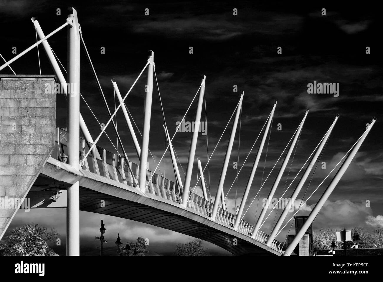 Building infrared hi-res stock photography and images - Alamy Building infrared hi-res stock photography and images - Alamy