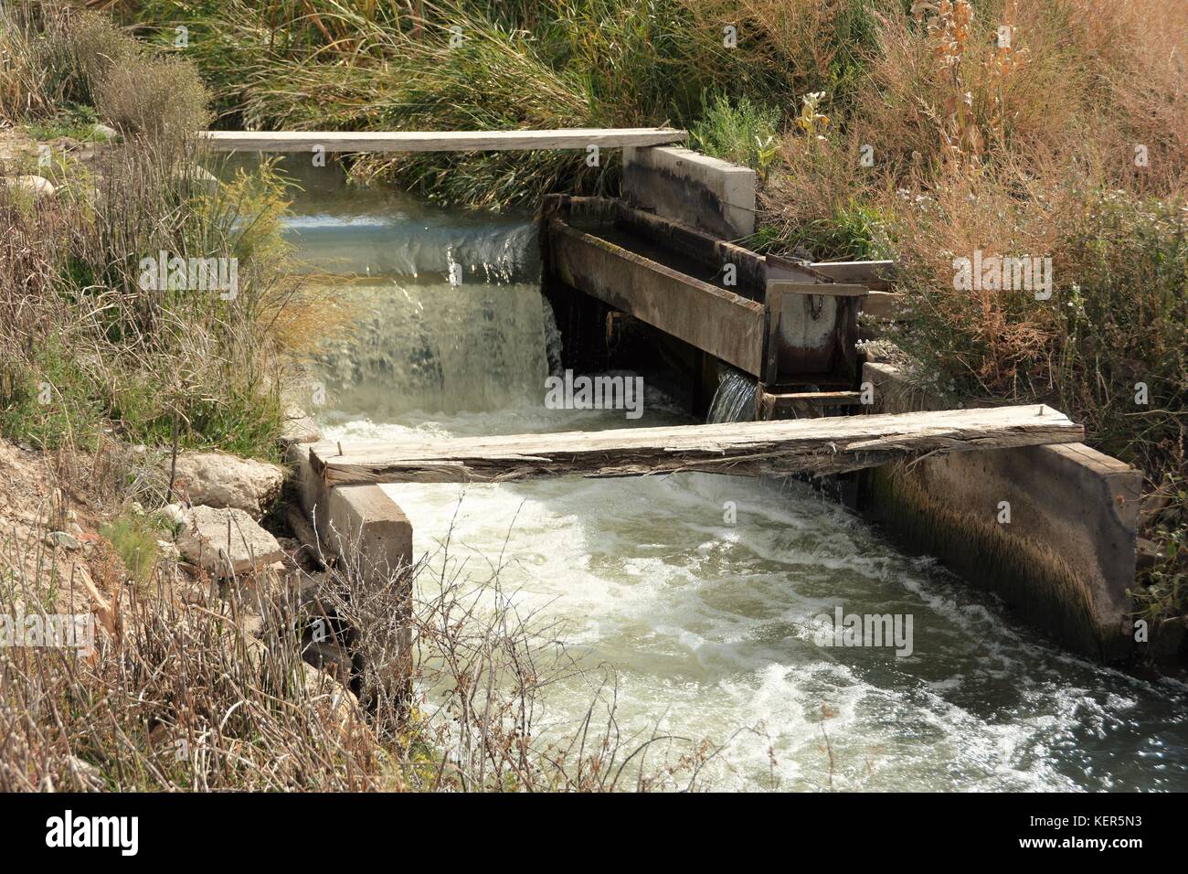 Small Dams High Resolution Stock Photography and Images - Alamy
