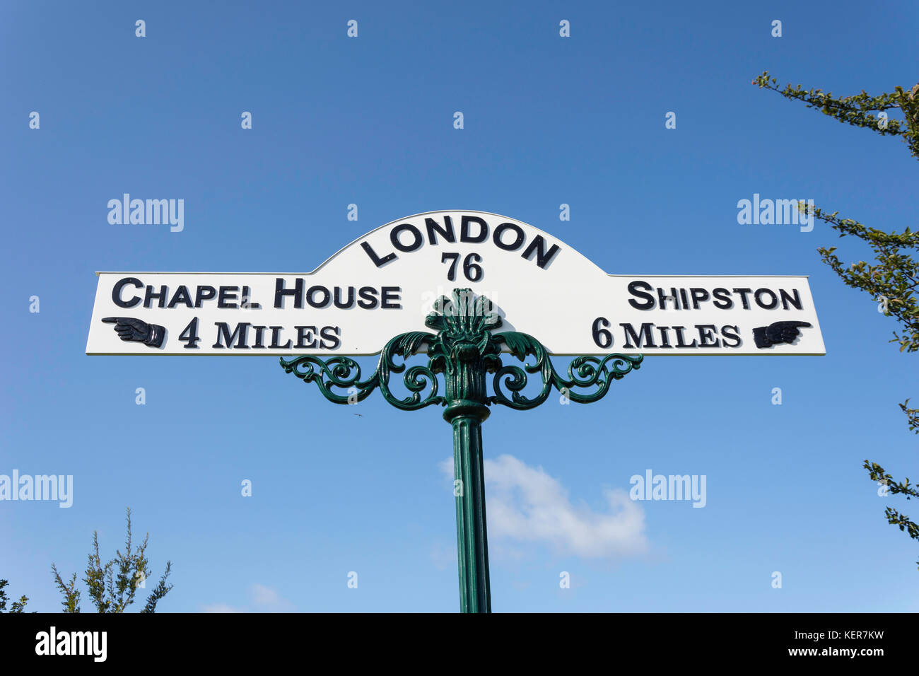 Vintage road sign, Main Street, Long Compton, Warwickshire, England ...