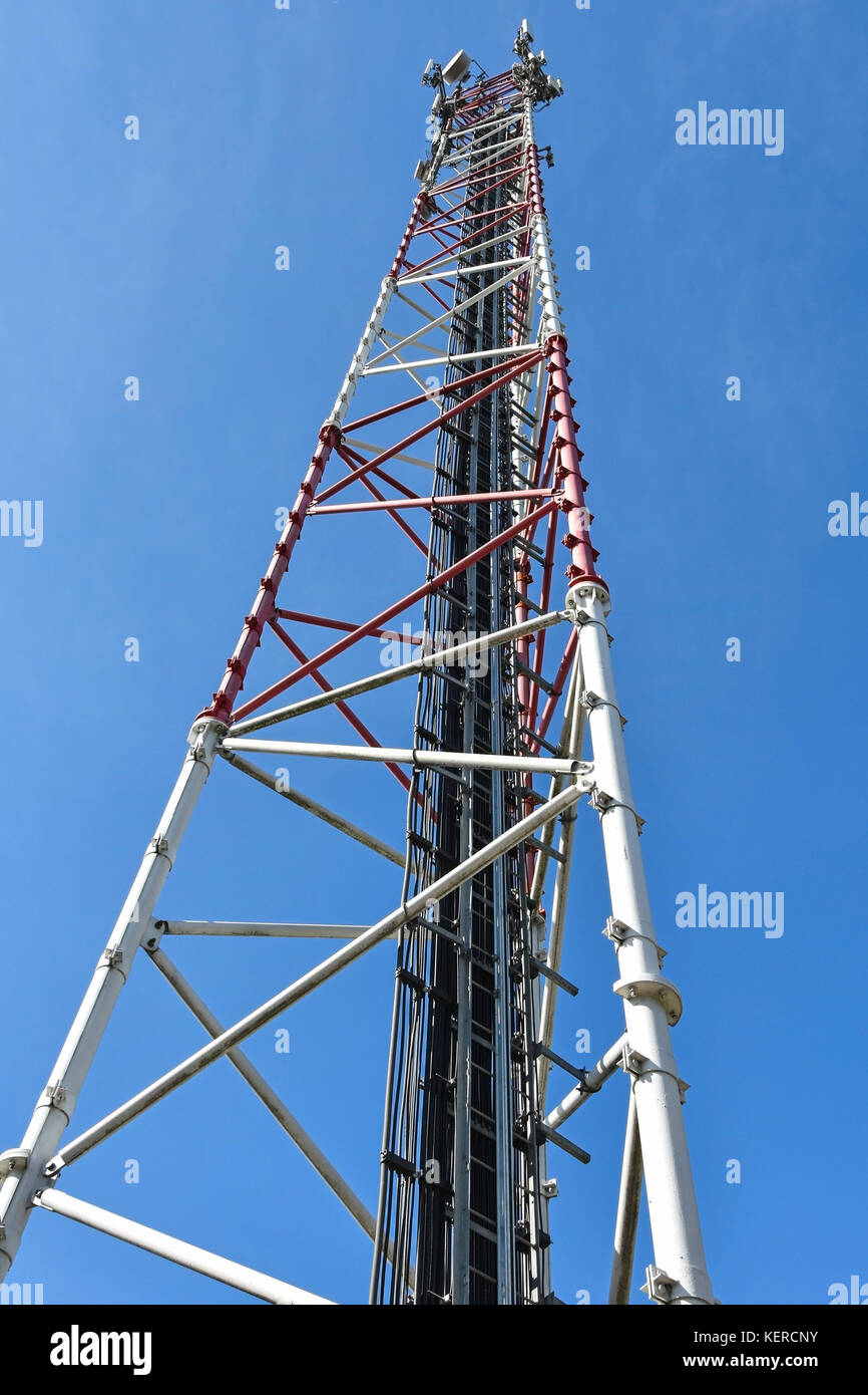 Microwave repeater station hi-res stock photography and images - Alamy