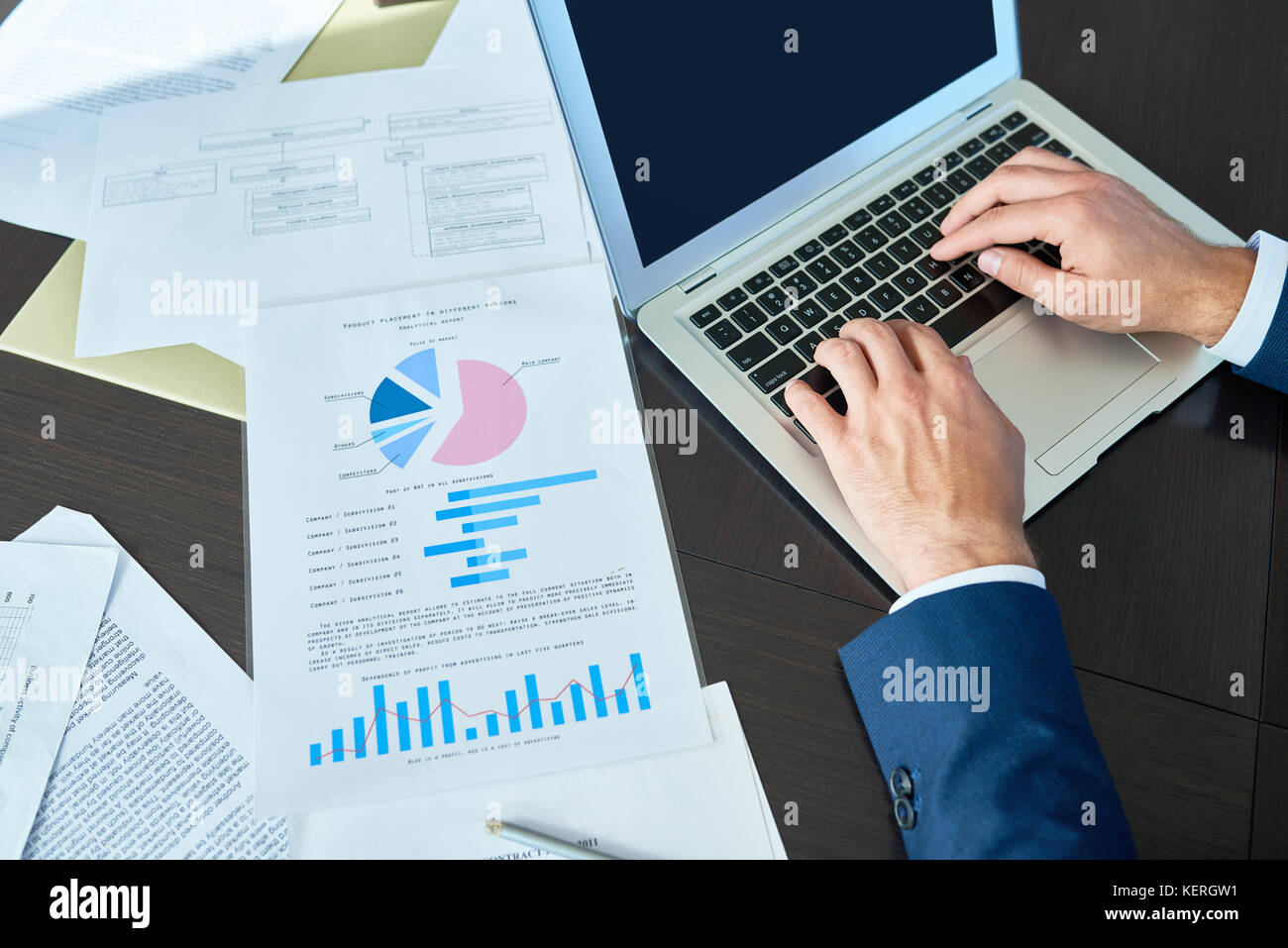 Businessperson manager hi-res stock photography and images - Alamy