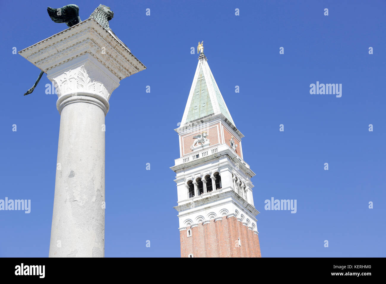 San Marco square and Rialto bridge, symbol of the lagoon of Venice ...
