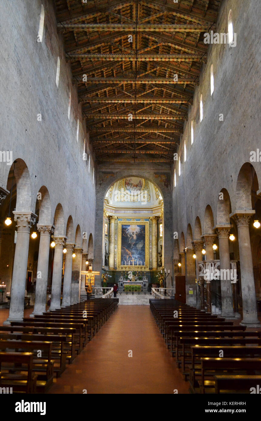Renaissance cathedral nave hi-res stock photography and images - Alamy