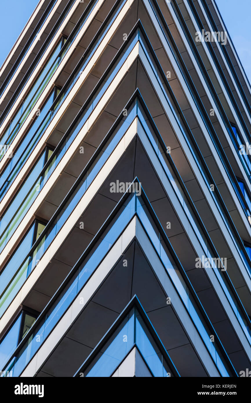 England, London, Southwark, Duchess Walk, Tudor House Building, Corner ...