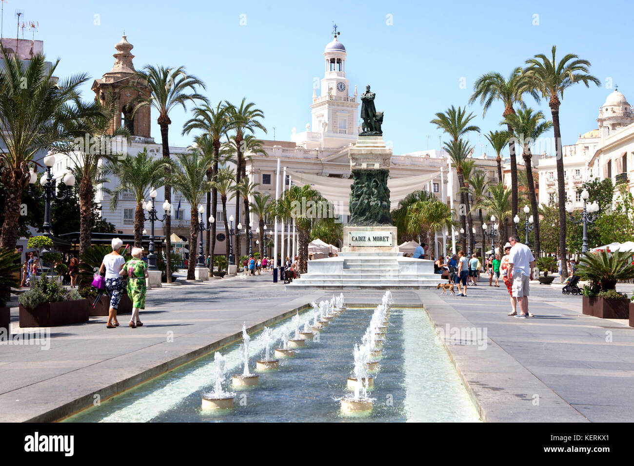 Statue of segismundo moret hi-res stock photography and images - Alamy